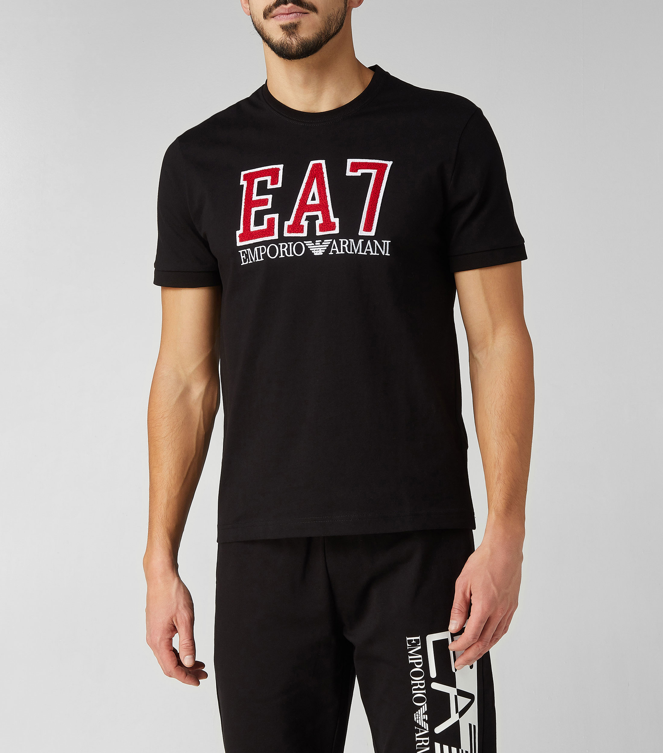 EA7 Emporio Armani: Playera cuello redondo manga corta con bordado Hombre | El Palacio de Hierro